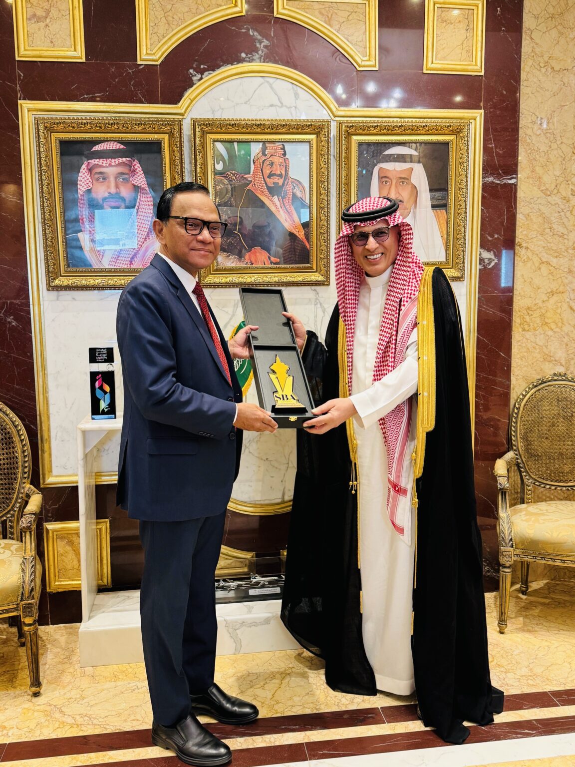 Saudi Broadcasting Authority (SBA) Chief receives Sri Lanka Ambassador ...
